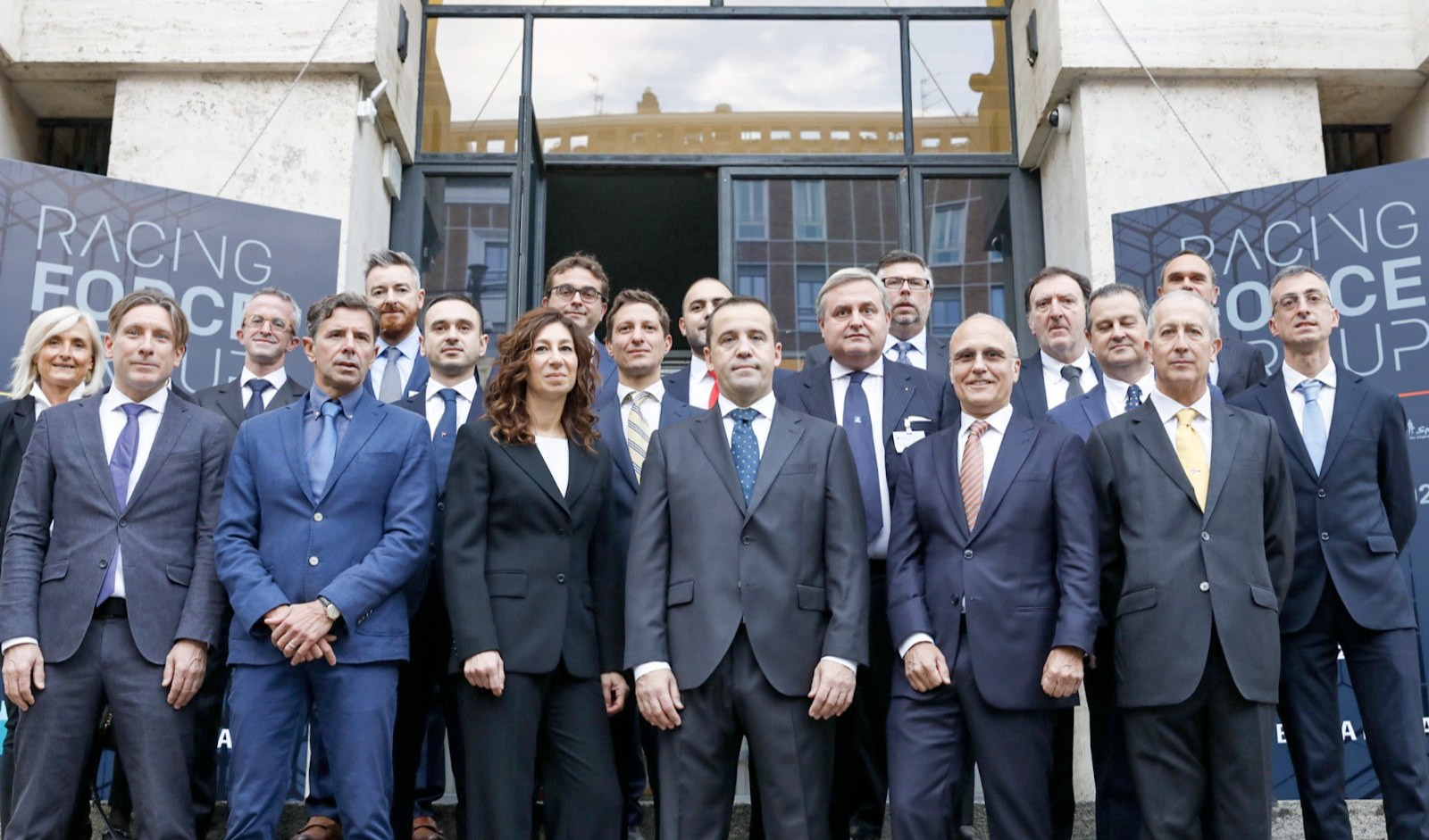 Racing Force Group produrrà calotte in carbonio per l'Aeronautica ...